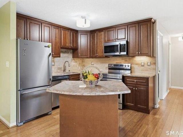 2 bedroom, Rocky Hill CT 06067 103929499
