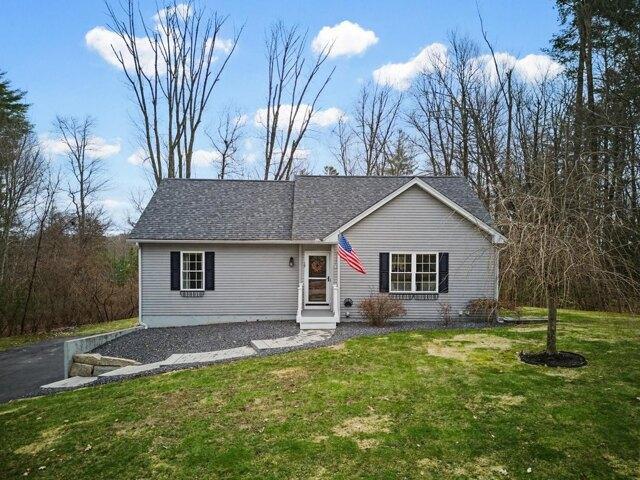 2 bedroom, Rochester NH 03867 102259053