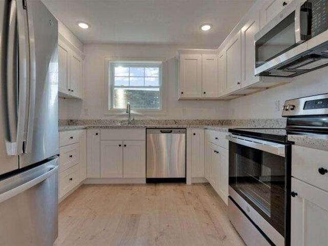 2 bedroom, Rochester NH 03867 102212880