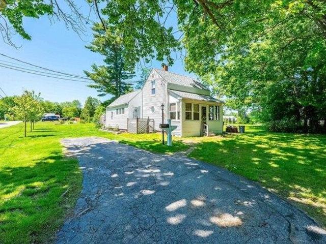 2 bedroom, Rochester NH 03867 103247817