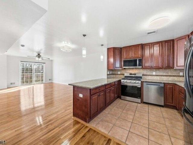 2 bedroom, Roselle NJ 07203 LS102214680