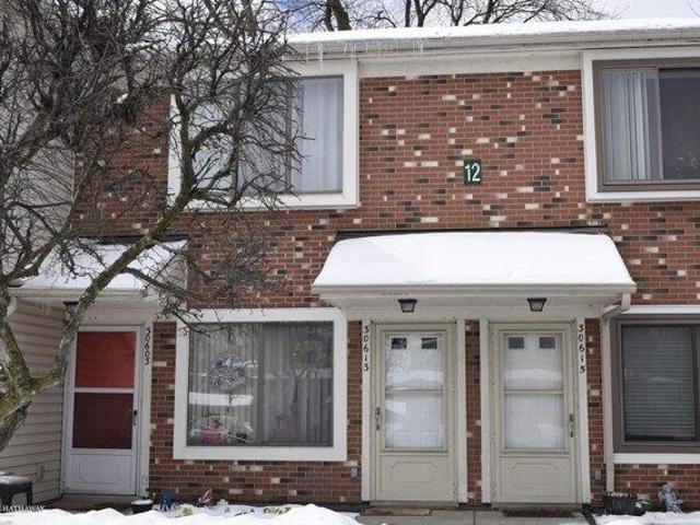 2 bedroom, Roseville MI 48066 88132652