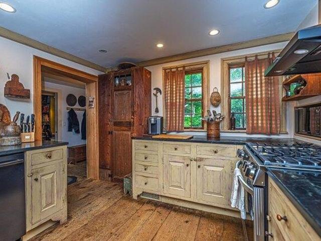2 bedroom, Raymond NH 03077 104811477