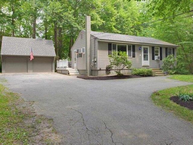 2 bedroom, Raymond NH 03077 104832549
