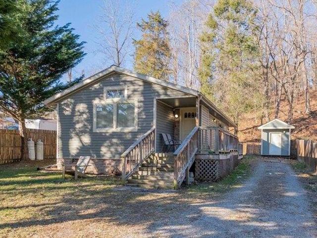 2 bedroom, Radford VA 24141 88363477