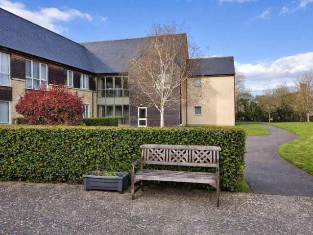 2 Bedroom Retirement Property