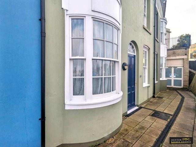 2 Bedroom Retirement Property