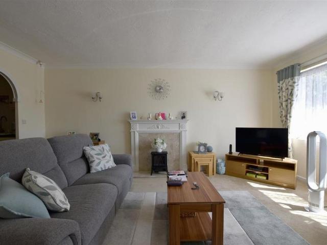 2 bedroom retirement property to rent