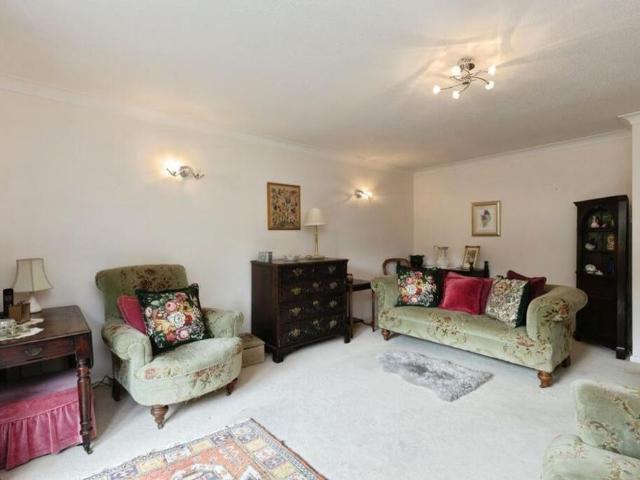 2 bedroom retirement property to rent