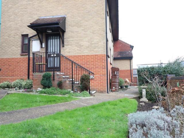 2 bedroom retirement property for sale