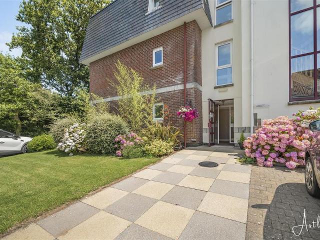 2 bedroom retirement property for sale