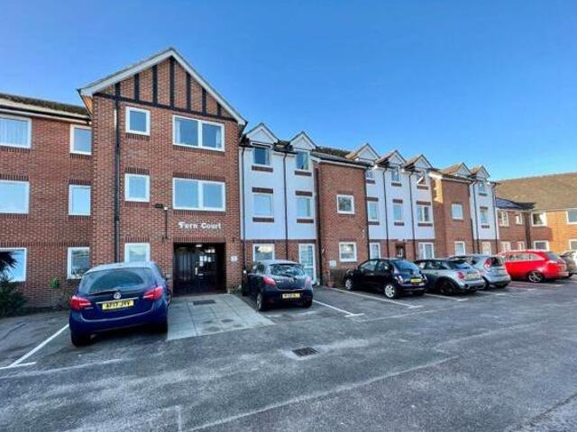 2 Bedroom Retirement Property For Sale In 11 East Street