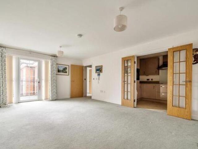 2 Bedroom Retirement Property For Sale In The Retreat