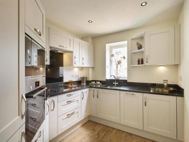 2 bedroom retirement property for sale in Radford House, Weirfield Road, Exeter, EX2