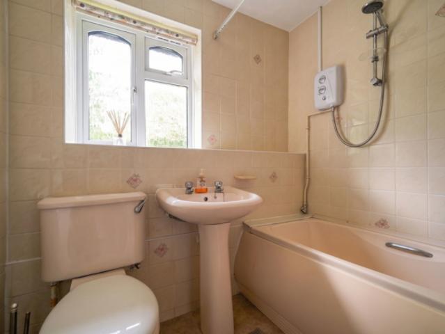 2 bedroom retirement property for sale in Windsor Lodge, Mickleton Road, Solihull, B92
