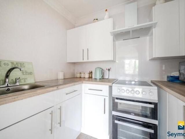 2 bedroom retirement property for sale in York Road, Guildford, Surrey, GU1