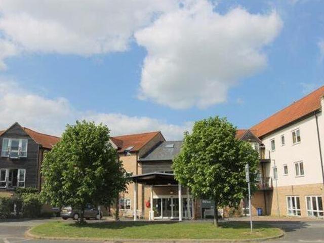 2 Bedroom Retirement Property For Sale In Airfield Road