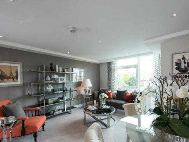 2 Bedroom Retirement Property For Sale In Battersea Place, Albert Bridge Road