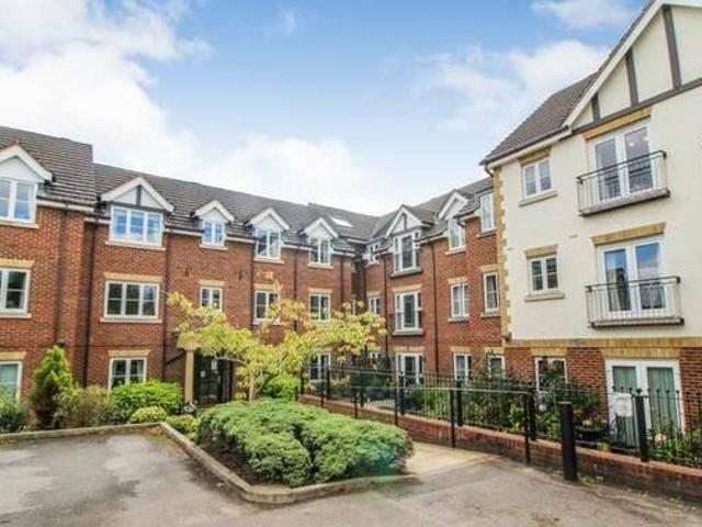 2 bedroom retirement property for sale in Bath Road Calcot Reading RG31