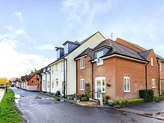 2 Bedroom Retirement Property For Sale In Berkshire