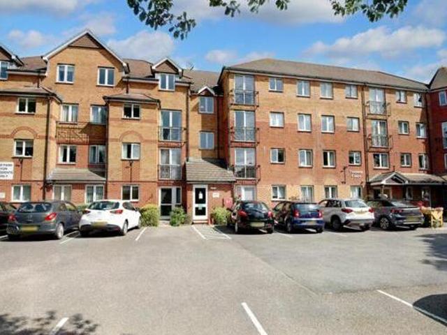 2 Bedroom Retirement Property For Sale In Bournemouth