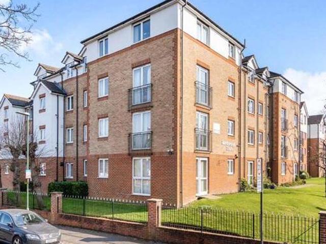 2 Bedroom Retirement Property For Sale In Cranley Gardens, Wallington