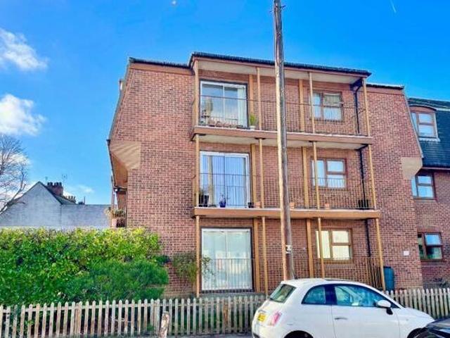 2 Bedroom Retirement Property For Sale In Essex
