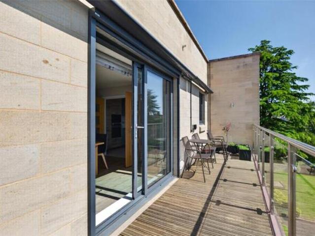 2 bedroom retirement property for sale in Flat 14, 18 Murrayfield Road, Murrayfield, Edinburgh, EH12 6FB, EH12
