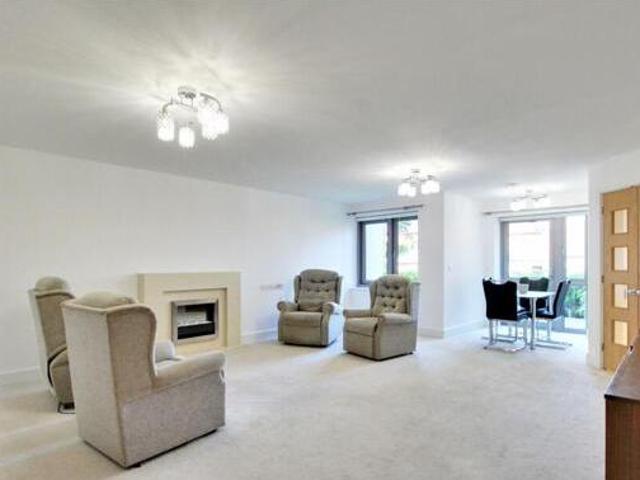 2 Bedroom Retirement Property For Sale In Fleet, Hampshire
