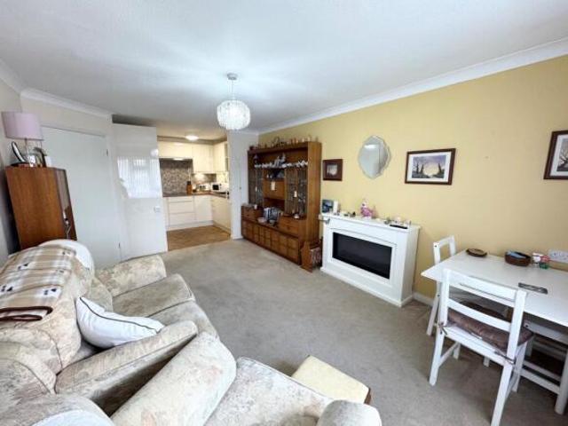 2 bedroom retirement property for sale in Francis Court, GUILDFORD, GU2