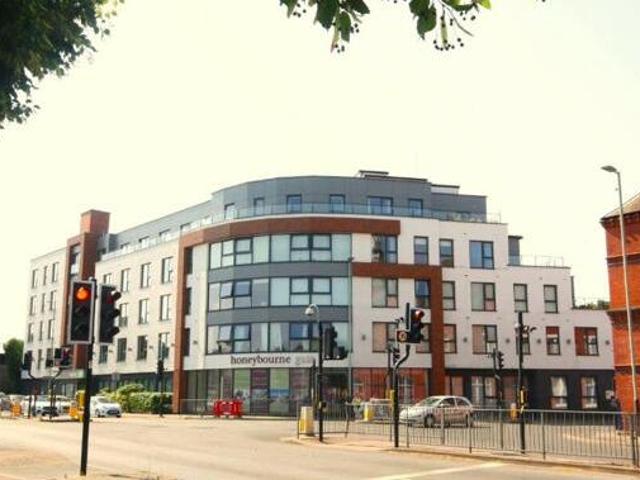 2 Bedroom Retirement Property For Sale In Gloucester Road