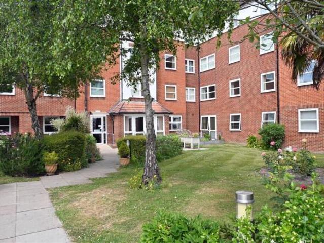 2 bedroom retirement property for sale in Granville Road, Meads, Eastbourne, BN20