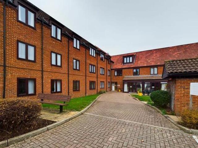 2 Bedroom Retirement Property For Sale In Hatfield