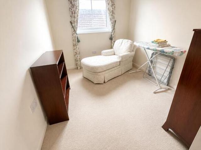 2 bedroom retirement property for sale in High Street, Orpington, Kent, BR6 0LA, BR6