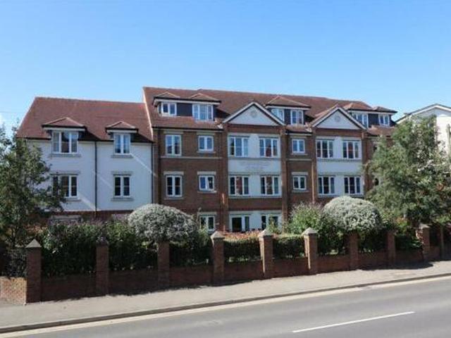 2 Bedroom Retirement Property For Sale In High Street South, Rushden