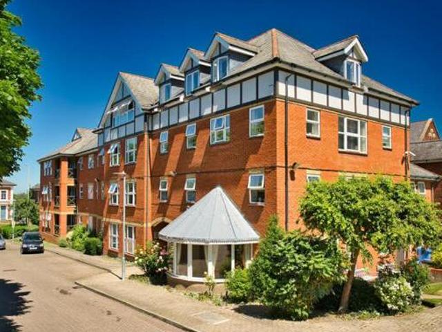 2 Bedroom Retirement Property For Sale In Hitchin