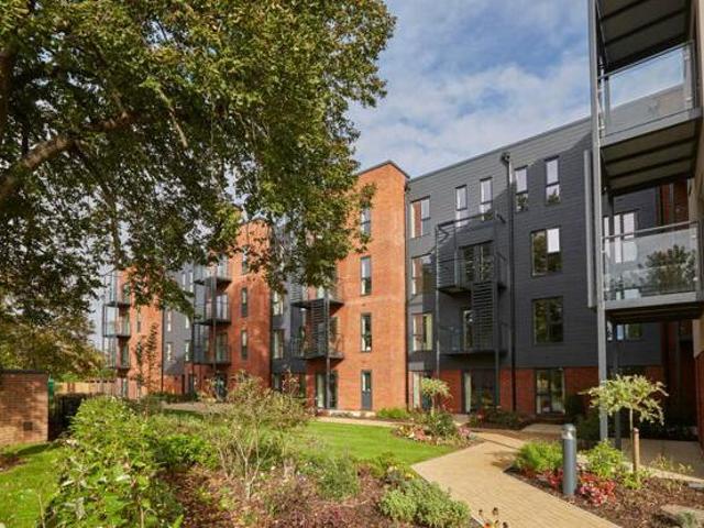 2 Bedroom Retirement Property For Sale In Kempston, Bedford