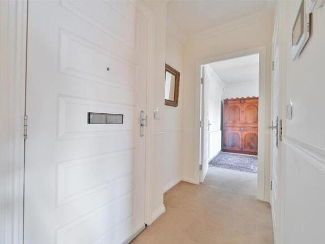 2 bedroom retirement property for sale in Lewis Carroll Lodge, Cheltenham, Gloucestershire, GL50