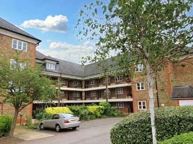 2 Bedroom Retirement Property For Sale In London