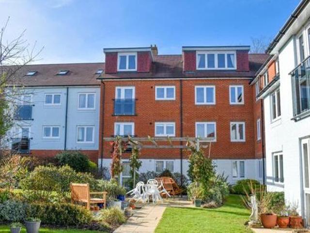 2 Bedroom Retirement Property For Sale In Lymington