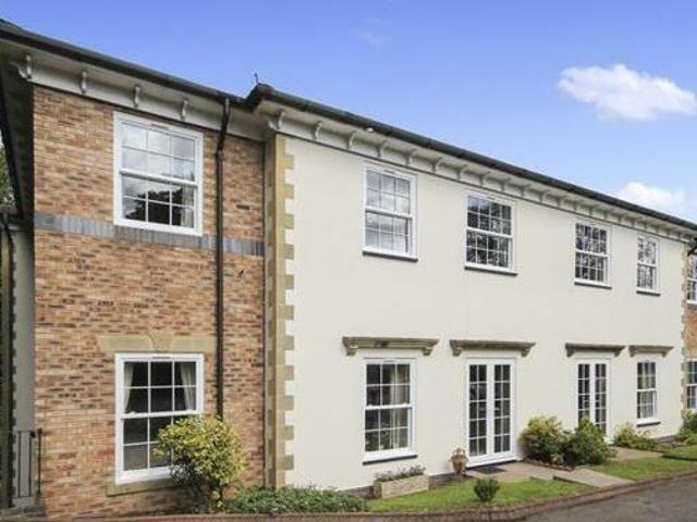 2 Bedroom Retirement Property For Sale In Malvern, Worcestershire
