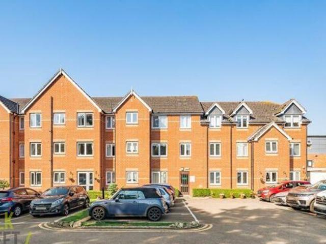 2 Bedroom Retirement Property For Sale In Mavis Grove, Hornchurch
