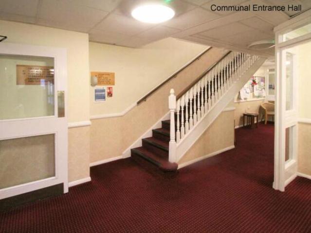 2 bedroom retirement property for sale in Peregrine Gardens, Shirley, CR0