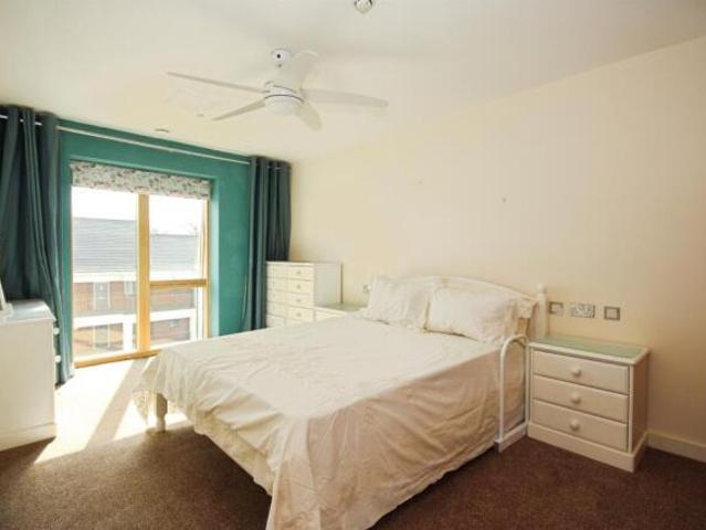 2 bedroom retirement property for sale in Queensway, LEAMINGTON SPA, CV31