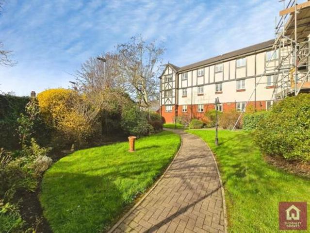 2 bedroom retirement property for sale in Queens Park House, Queens Park View, Chester, Cheshire, CH4