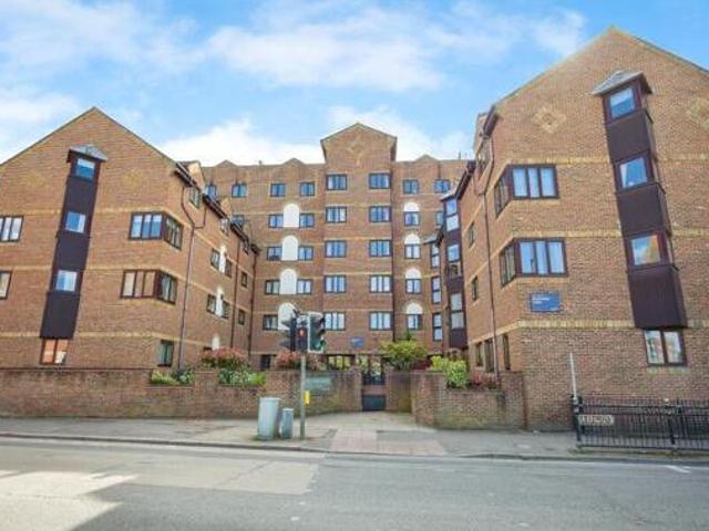 2 Bedroom Retirement Property For Sale In Rochester