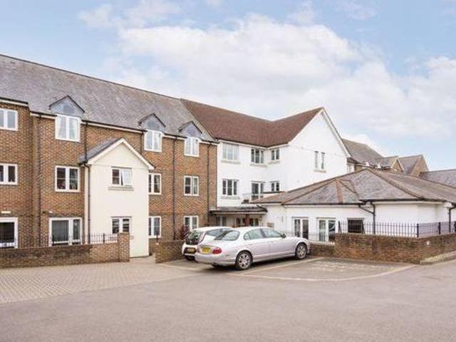 2 bedroom retirement property for sale in Saxon Court Bicester OX26