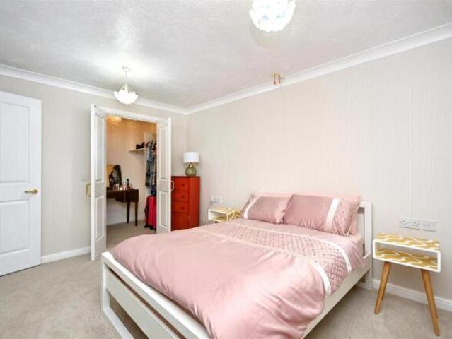 2 bedroom retirement property for sale in Southfields Road, Eastbourne, BN21