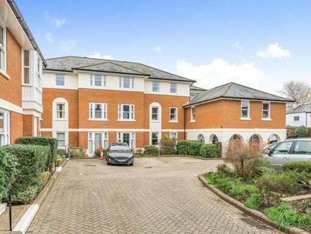 2 bedroom retirement property for sale in Stour Street Canterbury CT1