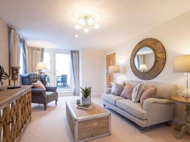2 bedroom retirement property for rent in 4648 Tower Road Poole Dorset BH13 6FE BH13